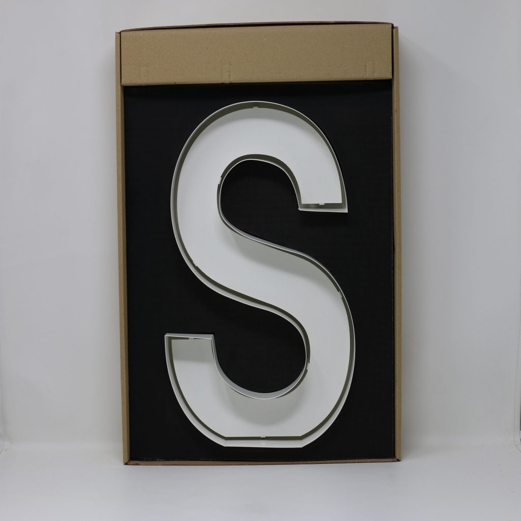 “NEON STYLE“ Letter S - iLUTE d.o.o.
